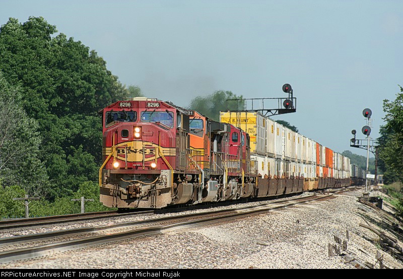BNSF 8296